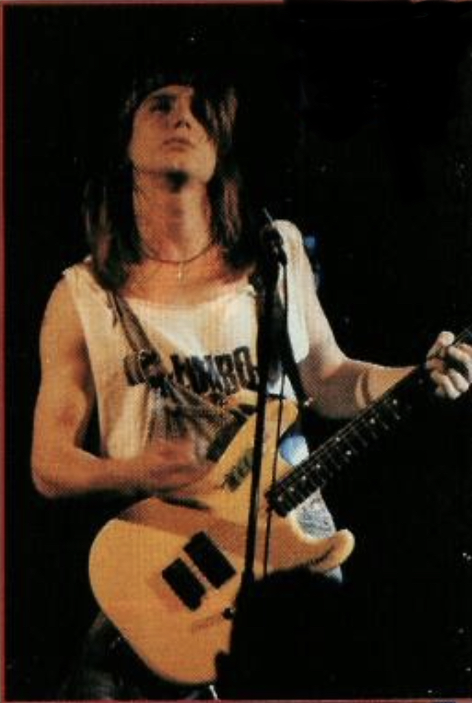 More rare photos from the 1993-1996 years – Temple of Goo – The rarest ...